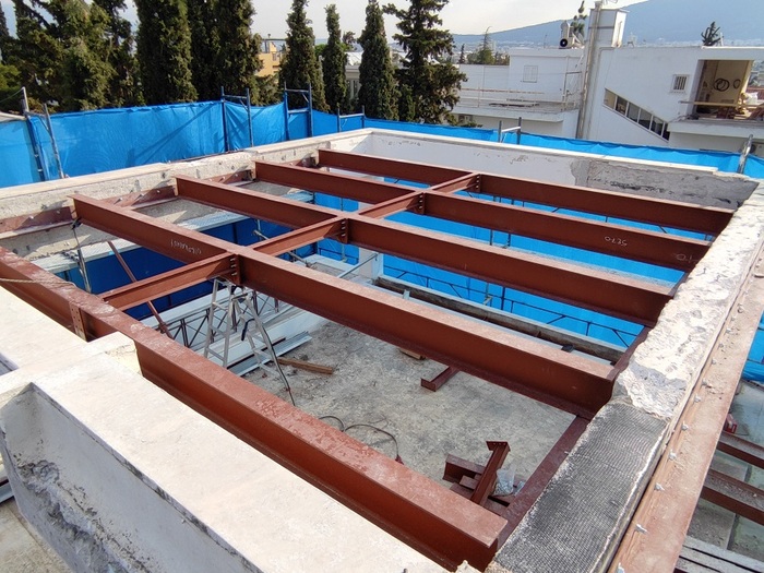 Μεταλλική κατασκευή προσθήκης καθ' ύψος